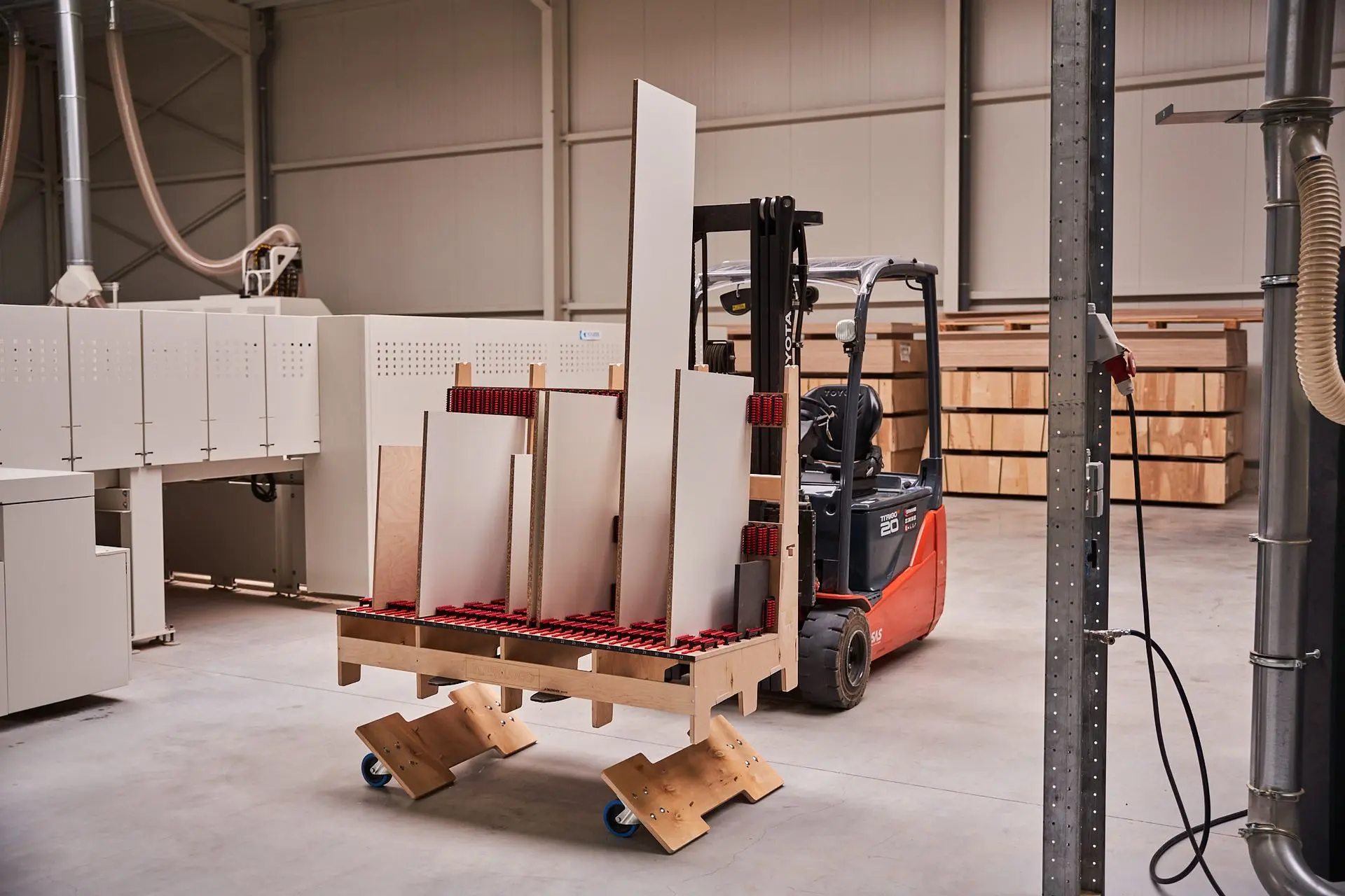 Protect & Organize: Brush Cart Optimized for Woodworkers